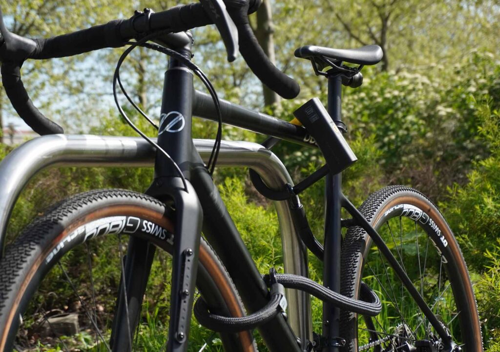 tex–lock eyelet: U-lock with textile rope of your choice