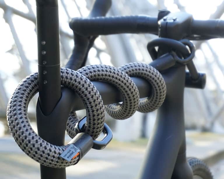 Textile bike lock: Flexible, safe, beautiful | tex–lock